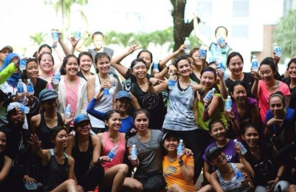 激发全球女性跑步力量 IWD RUN女子主题跑启动-搜狐体育